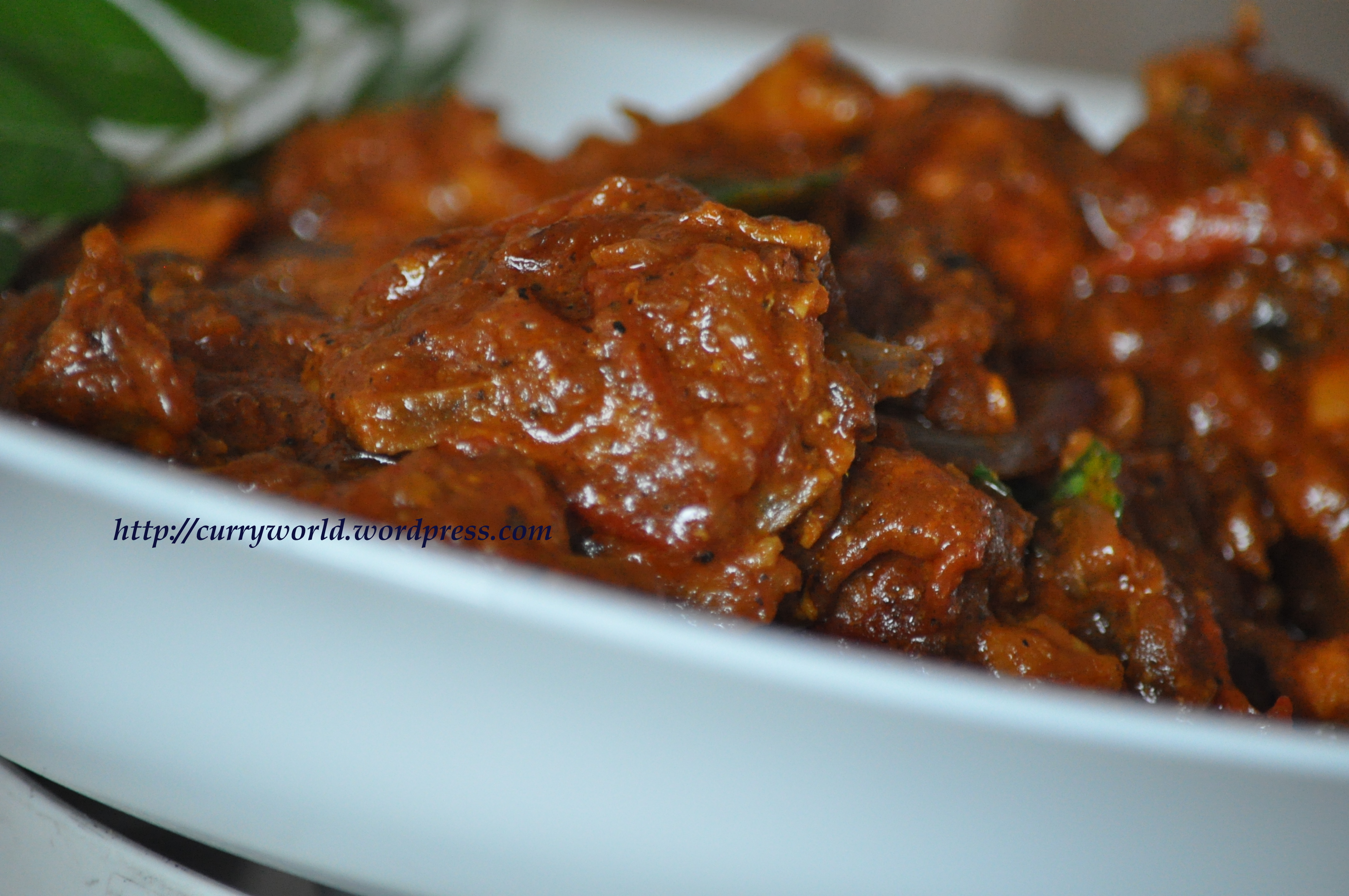 Calicut Style Chicken Piralan (Onion Chicken) - Curry World